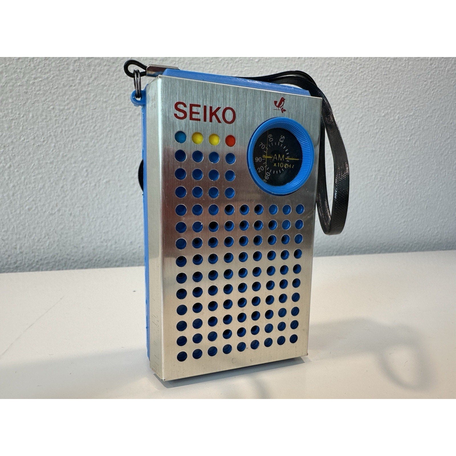 VINTAGE *NEW* Seiko GL-373 Blue Solid State Pocket Transistor Radio ...